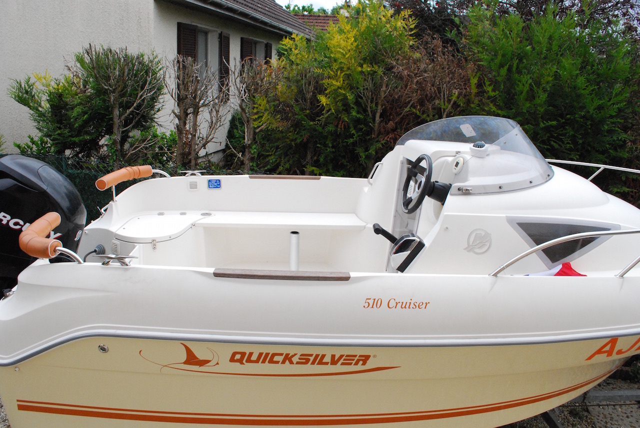 Quicksilver 510 cabine cruiser, mercury 80cv, remorque, exce...