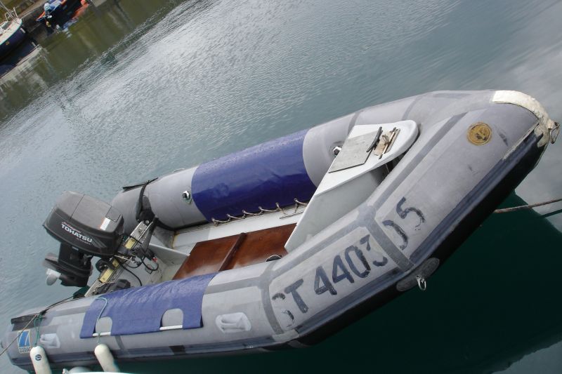 zodiac semi rigide 4.70m avec remorque